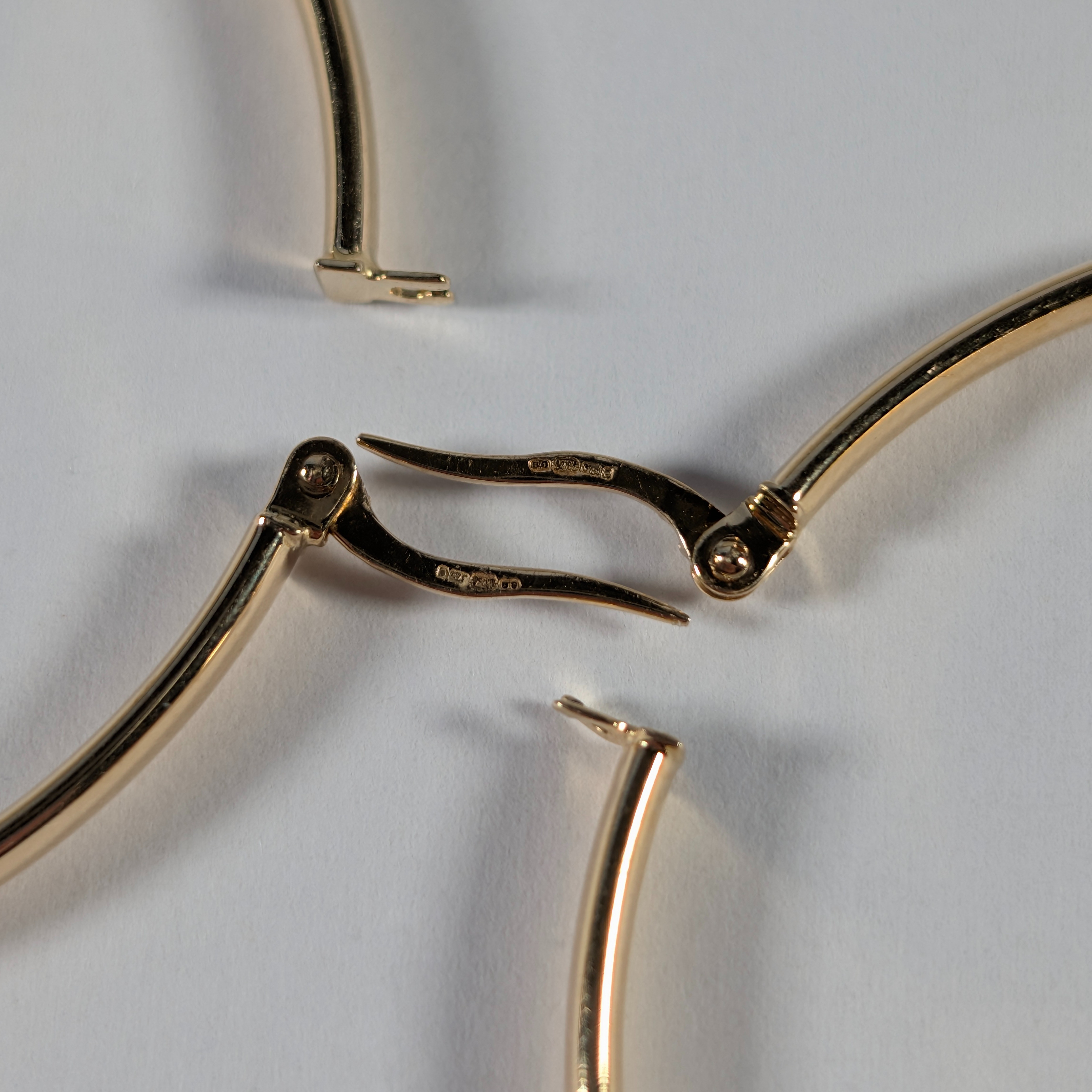 Pre-owned 9ct Gold Plain Big Round Hoop Earrings - Own4Less